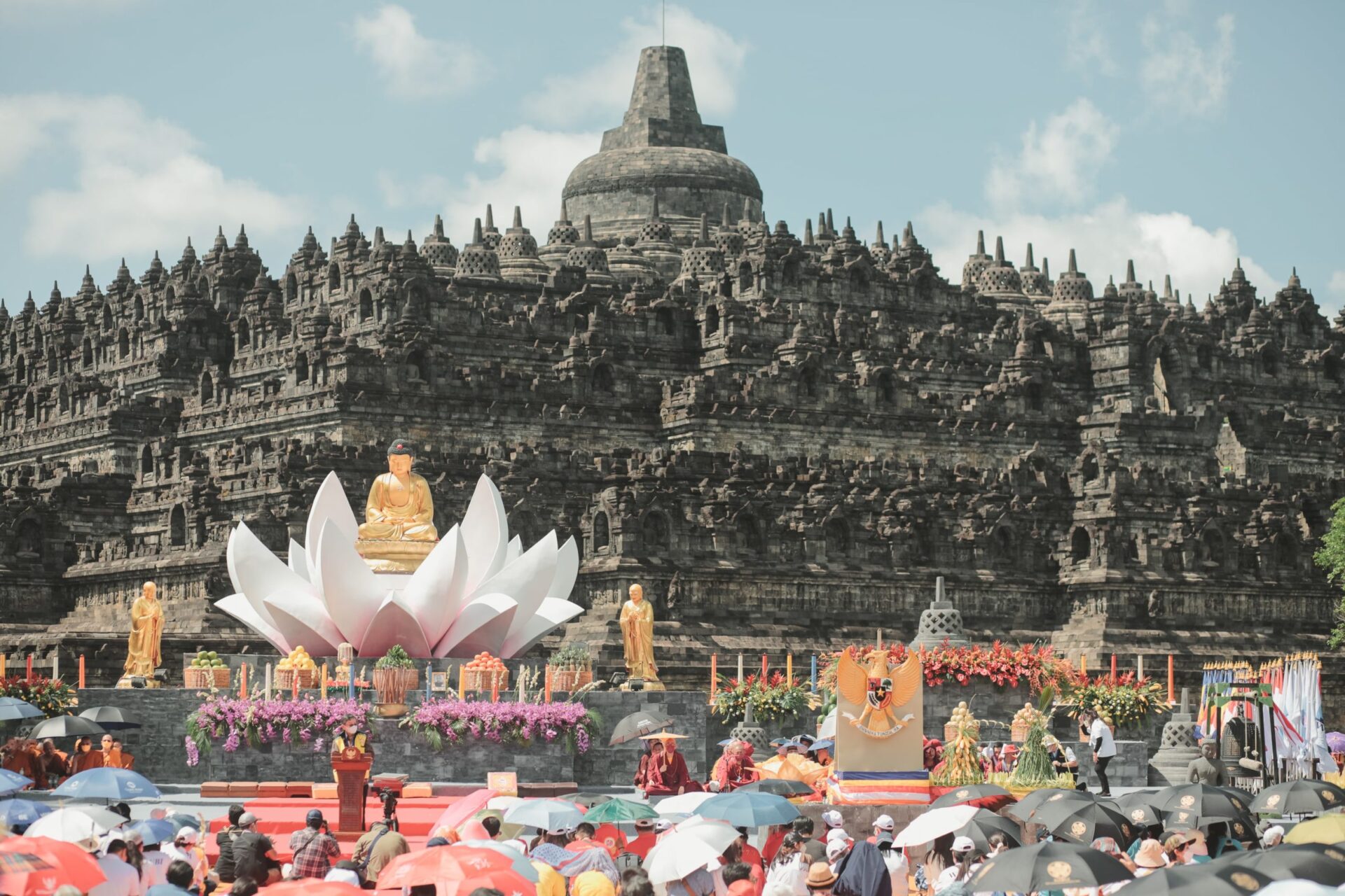 Harga Tiket Masuk Wisata Candi Borobudur Terbaru 2024